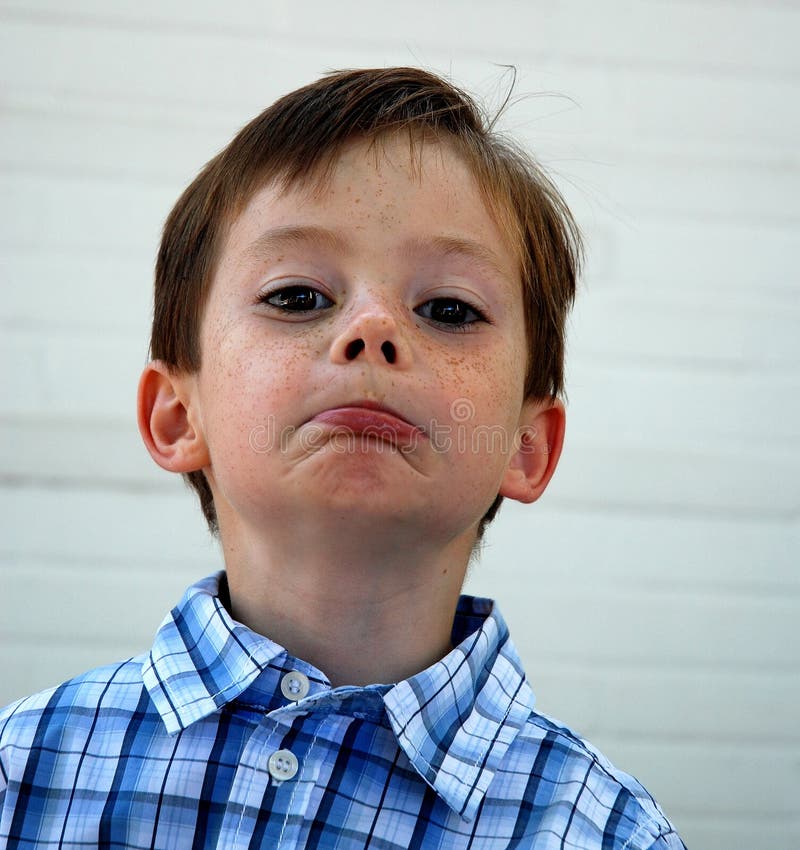 Dummer Junge stockbild. Bild von finger, dumm, albern - 41740387