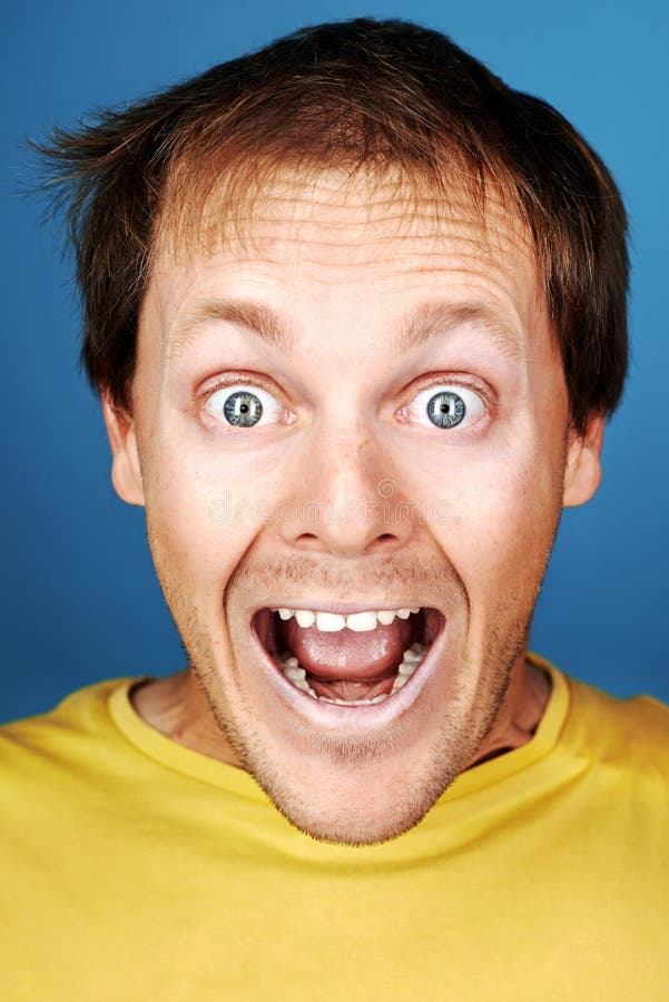 Dummer lustiger Mann stockbild. Bild von lustig, beiläufig - 33714619