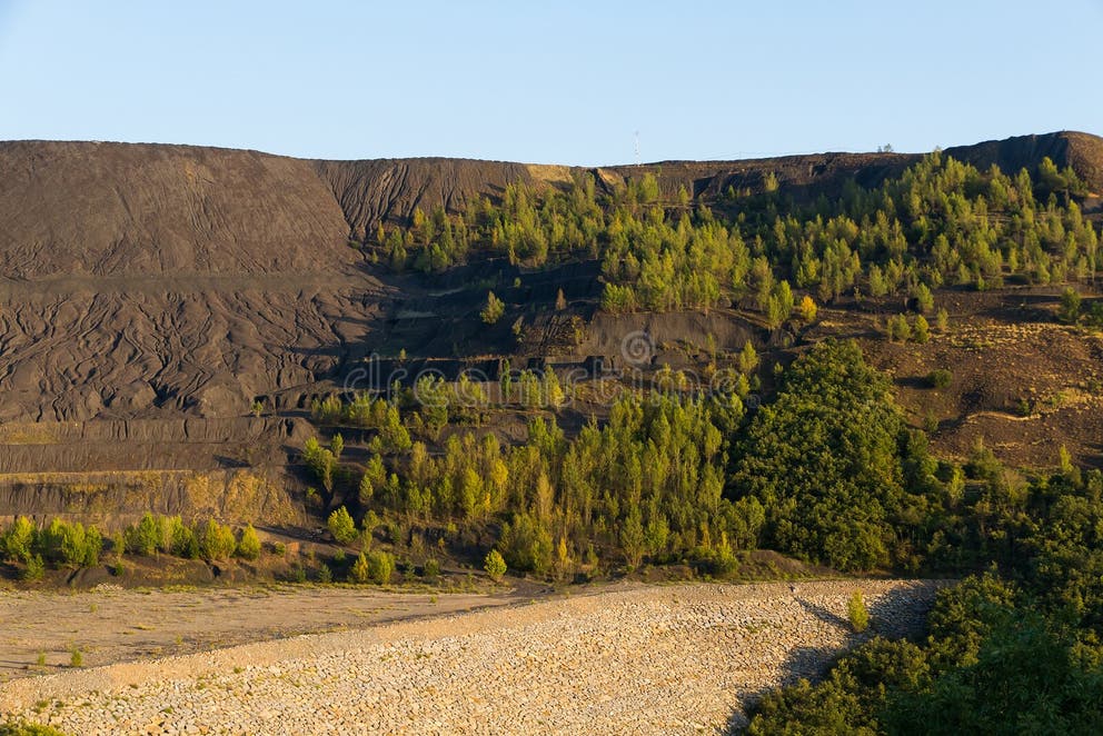 Dump Coal Mine Open Pit stock photo. Image of gave, energy - 56948710