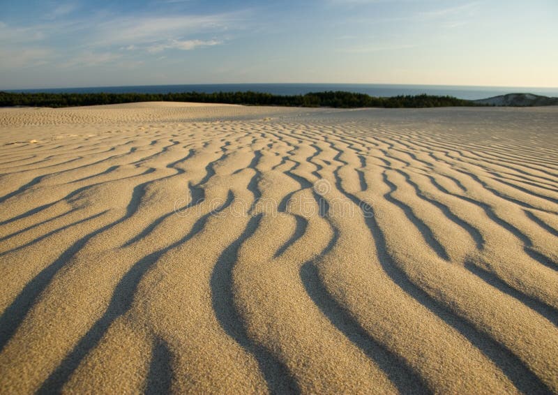 Dunes photo stock. Image du horizontal, longitudinal, particule - 2110944