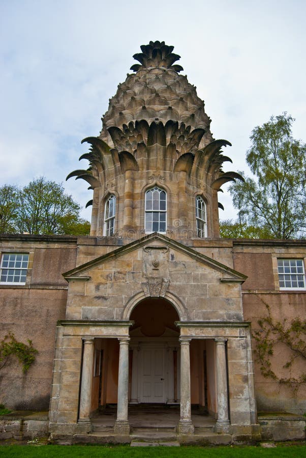 The Pineapple at Dunmore Park, Scotland Stock Photo - Image of design ...
