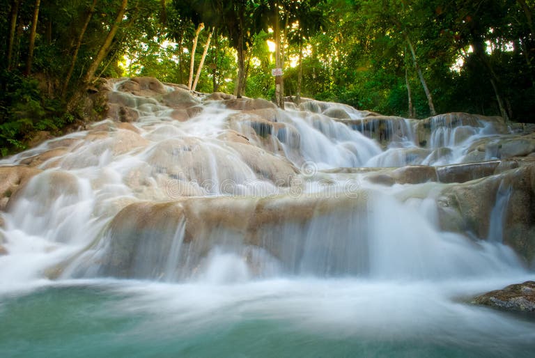 318,553 Okungeyonyani Falls Stock Photos - Free & Royalty-Free Stock ...