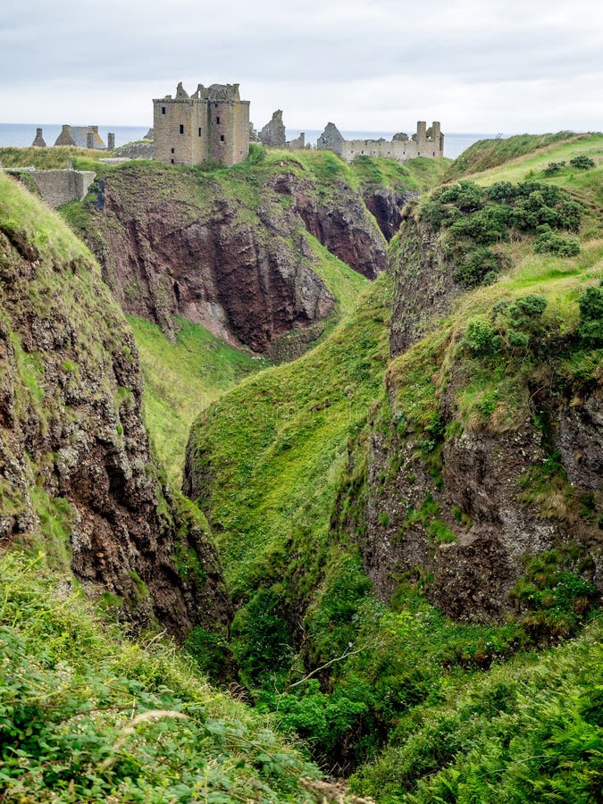 Dunnottar Castle, Scotland stock photo. Image of aberdeen - 97472582