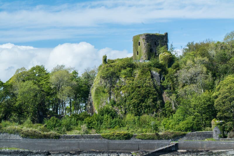 Dunollie Castle, Oban, Scotland Stock Photo - Image of harbour, oban ...