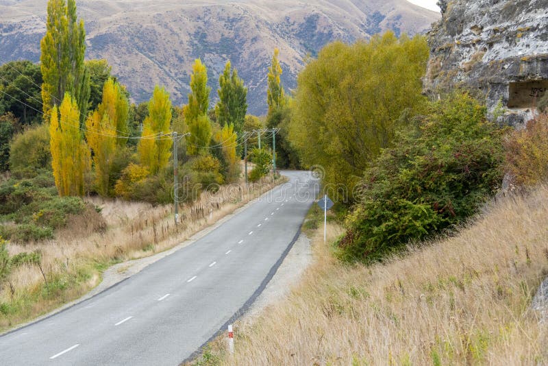 Duntroon-Georgetown Road 83 Stock Image - Image of touristic, lake ...