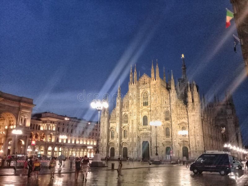 Duomo Milano editorial stock image. Image of rain, time - 97017089