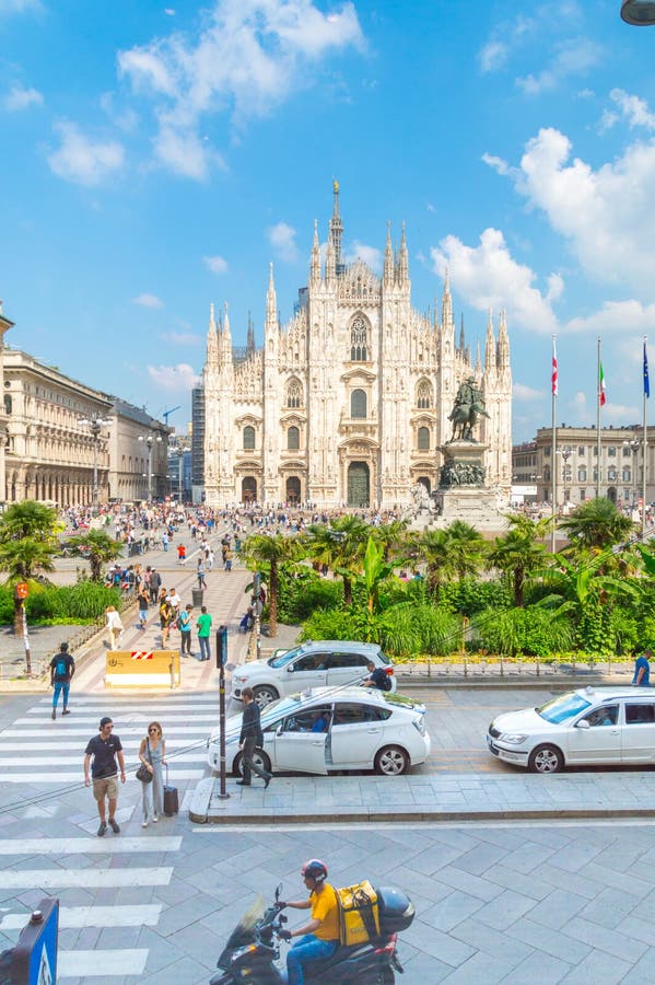 Duomo Square Milan Cathedral. Editorial Stock Photo - Image of europe ...