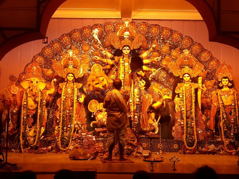 Durga Arati editorial image. Image of durga, puja, arati - 131405560