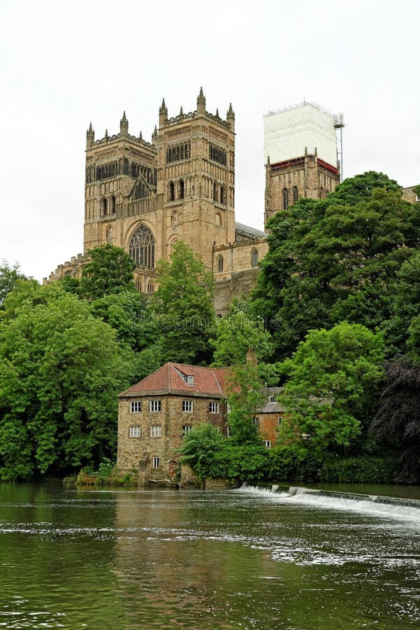 River Wear with the Cathedral in Durham, England Stock Photo - Image of ...