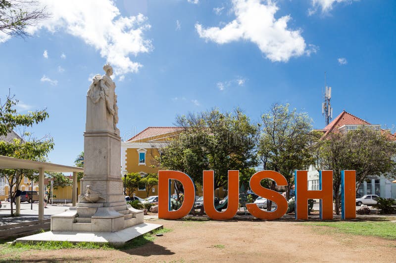 Dushi by Statue editorial image. Image of holiday, orange - 95335750