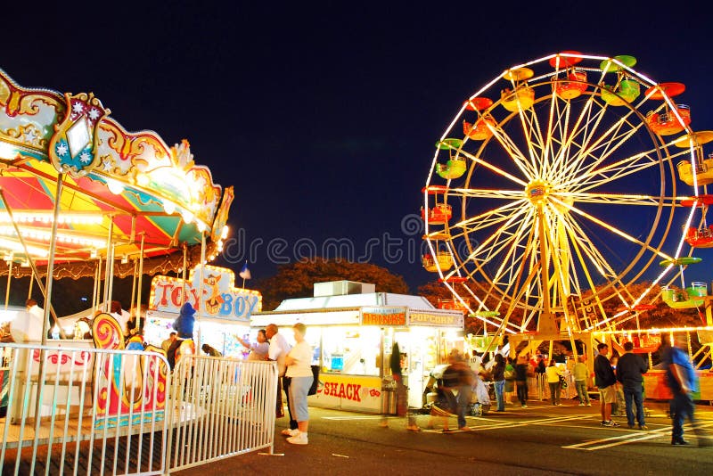 Dusk at a State Fiar editorial stock image. Image of descends - 79702149