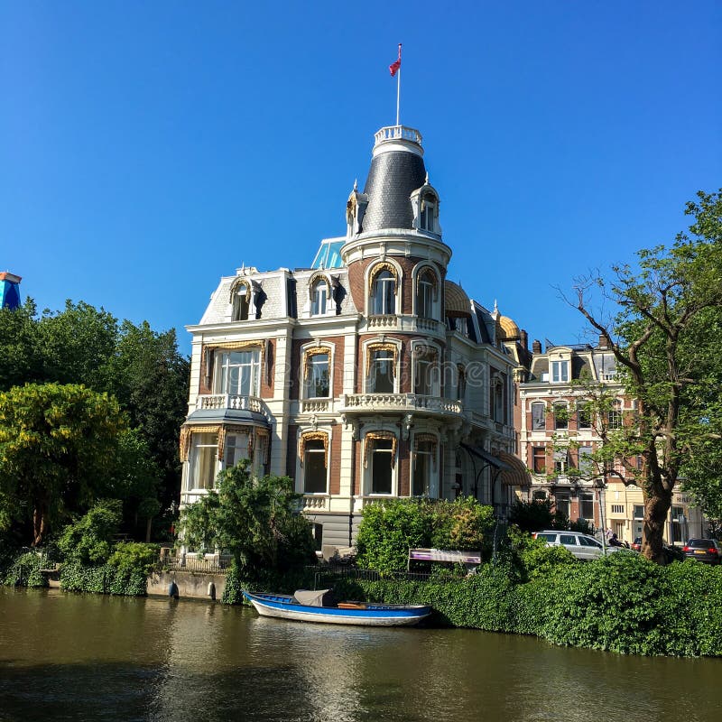 Dutch Architecture, Photo of Housing within Amsterdam, Netherlands ...