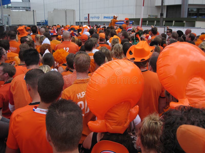 Dutch Soccer Fans editorial image. Image of beverage - 14965885