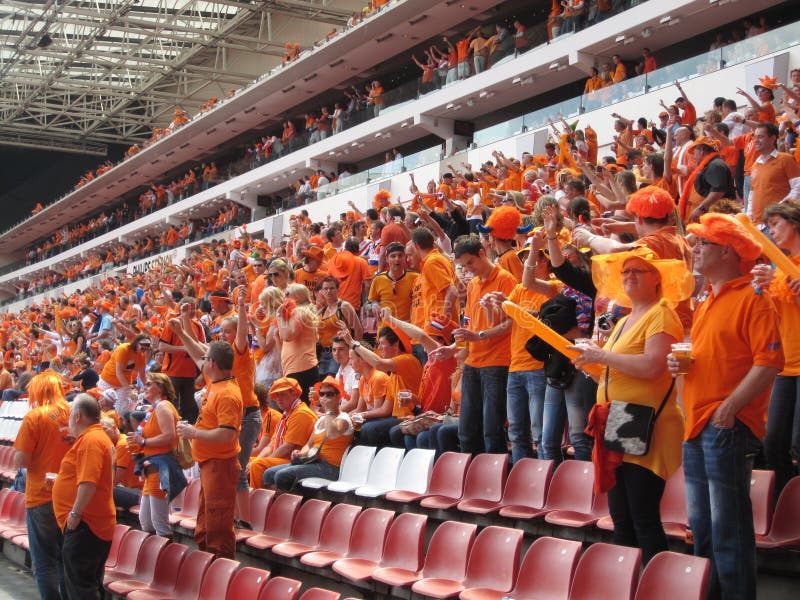 Dutch Soccer Fans editorial image. Image of beverage - 14965885