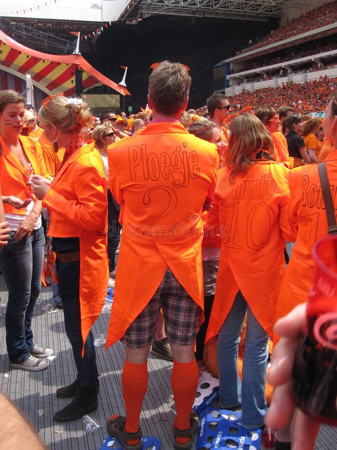 Dutch Soccer Fans editorial image. Image of beverage - 14965885