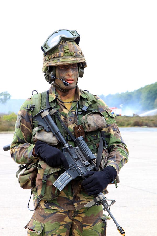 Dutch Soldier with Machine Gun Editorial Stock Image - Image of fighter ...
