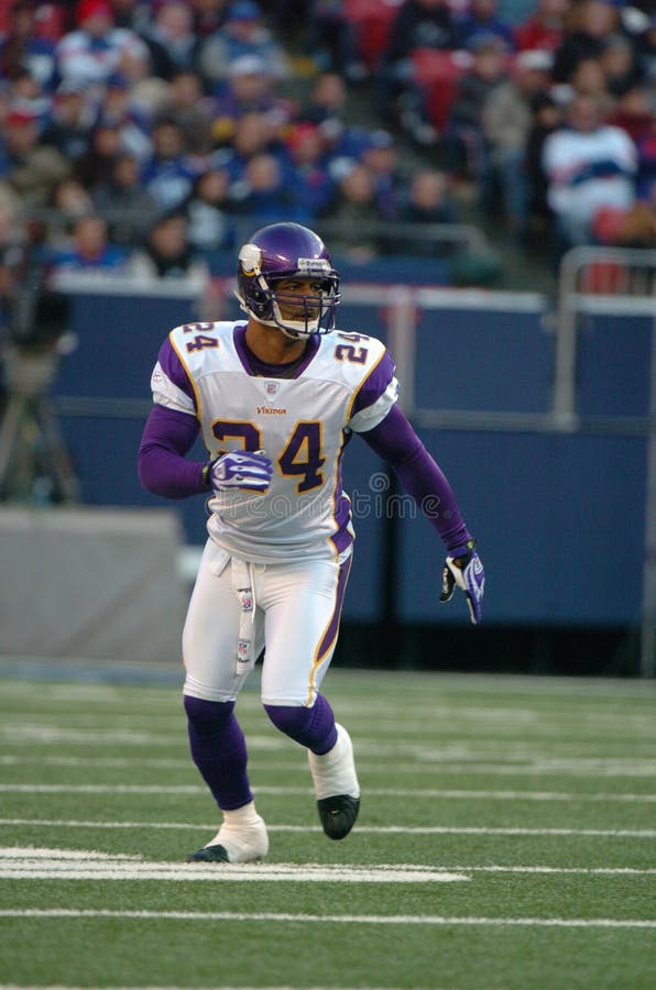 Dwight Smith editorial photo. Image of sports, viking - 74191771