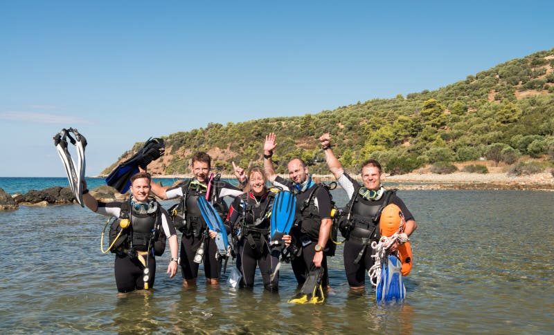 Dykare fotografering för bildbyråer. Bild av äventyr - 34072607