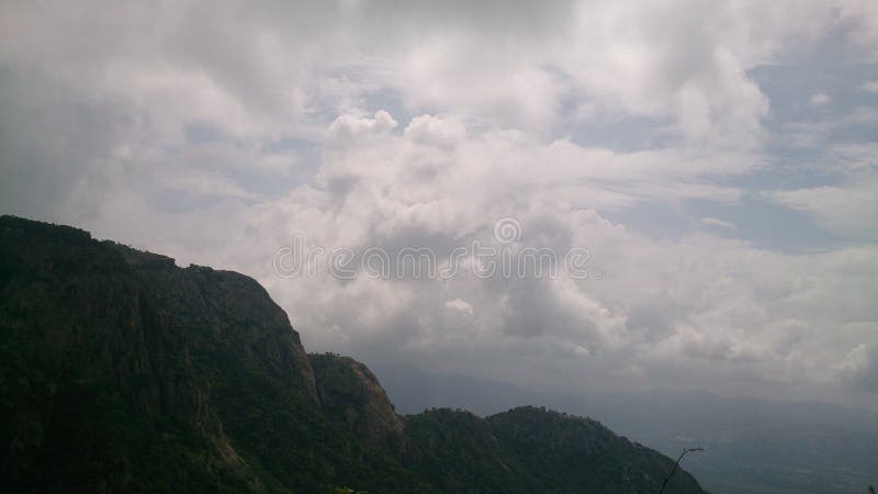 A Dynamic Cloud and Sky View Stock Photo - Image of evening, view ...
