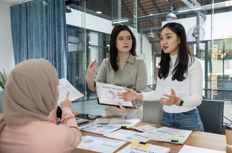 Dynamic Discussion among Office Workers about Financial Strategies and ...