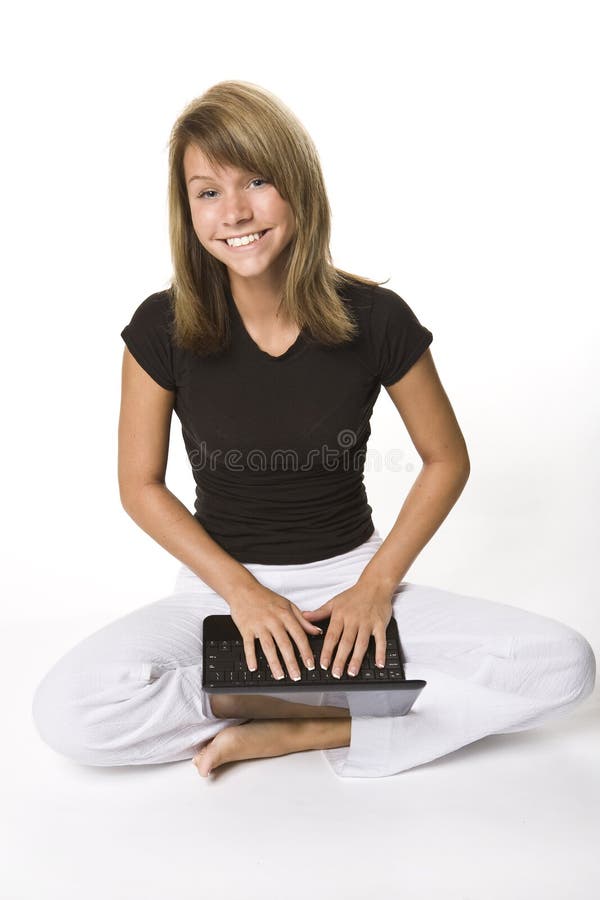 Dziewczyny Netbook Potomstwa Zdjęcie Stock Obraz Złożonej Z Podołek
