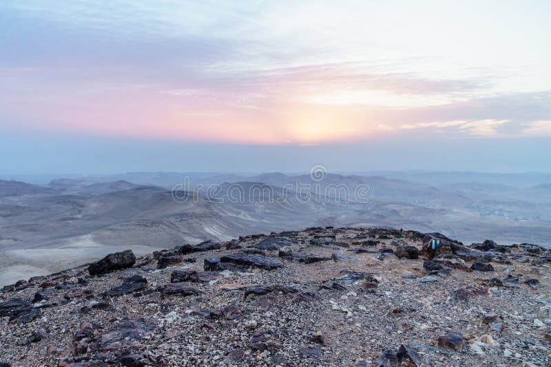 Landscape Sunrise Over Israel Judean Desert with Magic Sunlight 库存图片 ...