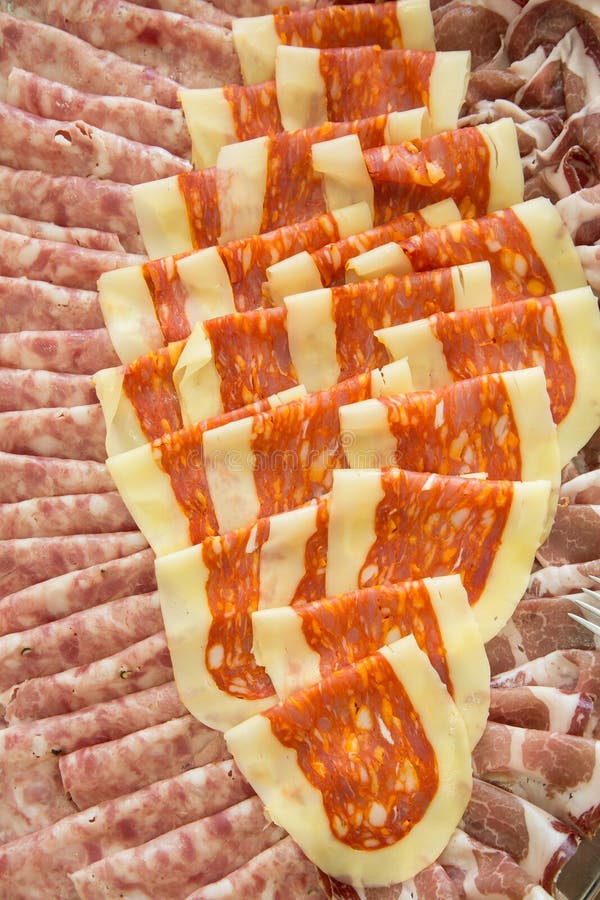 Italian Mixed Cold Cuts Spicy Cooked Sausages Stock Afbeelding - Image ...
