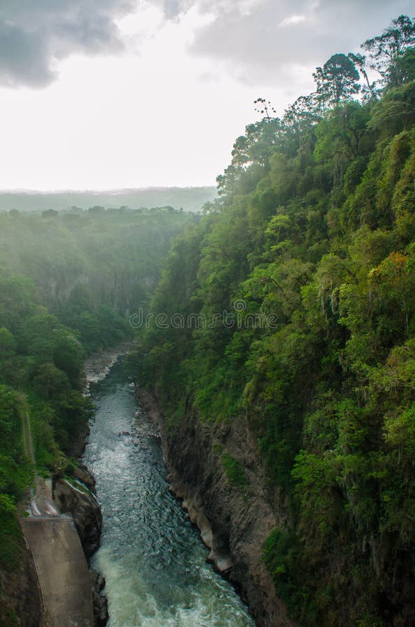 Cachi Dam at Cartago, Costa Rica Stock Foto - Image of zomer, mooi ...