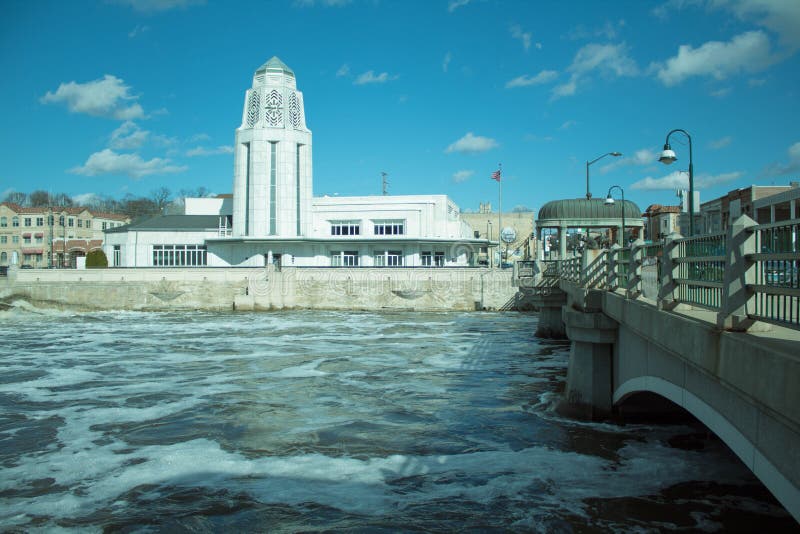 White Tower and Bridge St,Charles Illinois Fotografia Stock Editoriale ...