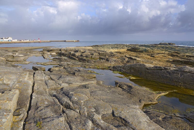 Côte Rocheuse De La Mer Du Nord, France Image stock - Image du marin ...
