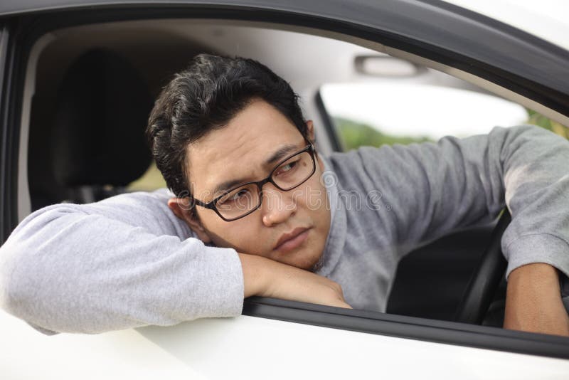 Male Driver Get Bored in His Car 库存照片 - 图片 包括有 驱动器, 成人: 147829684