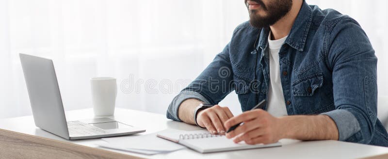 3,941 Guy Notes Writing Stock Photos - Free & Royalty-Free Stock Photos ...