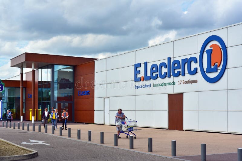 E.Leclerc Supermarkt redaktionelles stockfotografie. Bild von emblem ...