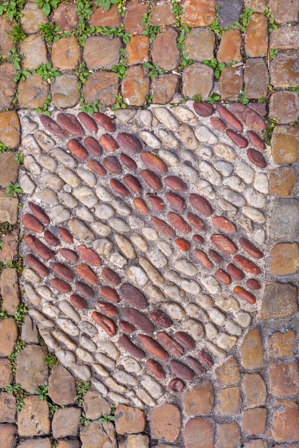 Pavimento medieval foto de stock. Imagem de dubrovnik - 31420630