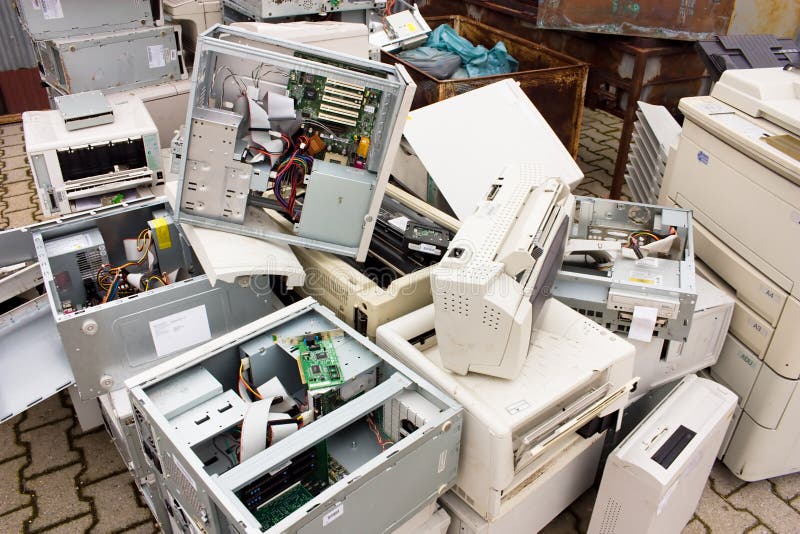 E-waste stock image. Image of away, hardware, dump, mercury - 19814977