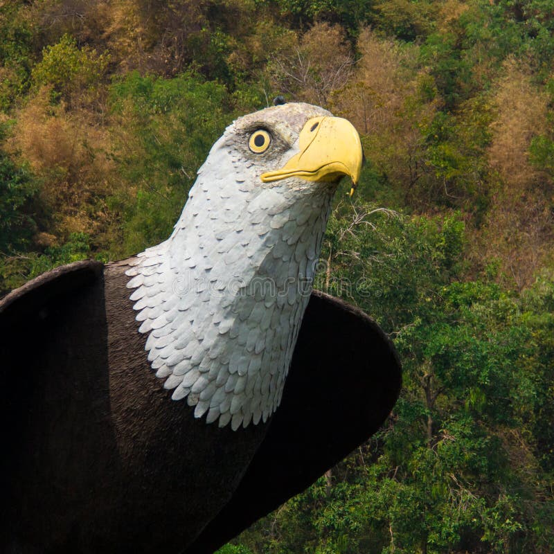 Eagle statue. stock photo. Image of bird, design, beak - 44499196