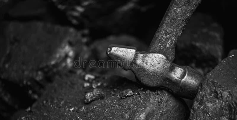 Early Mining Equipment, Hammer, Pickaxe and Shovel for Underground Coal ...