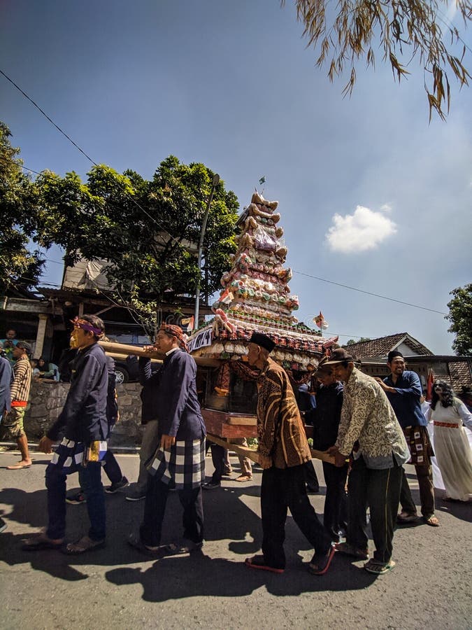 Earth Alms Event Held in Every Village Throughout Indonesia Editorial ...