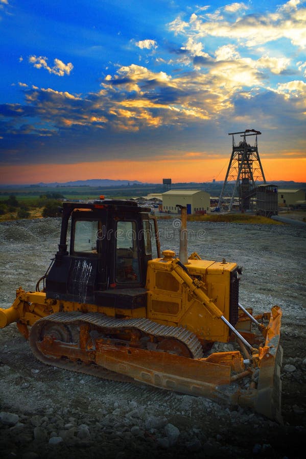 Earth Mover Machine at Sunrise Stock Image - Image of frame, dawn: 30612353
