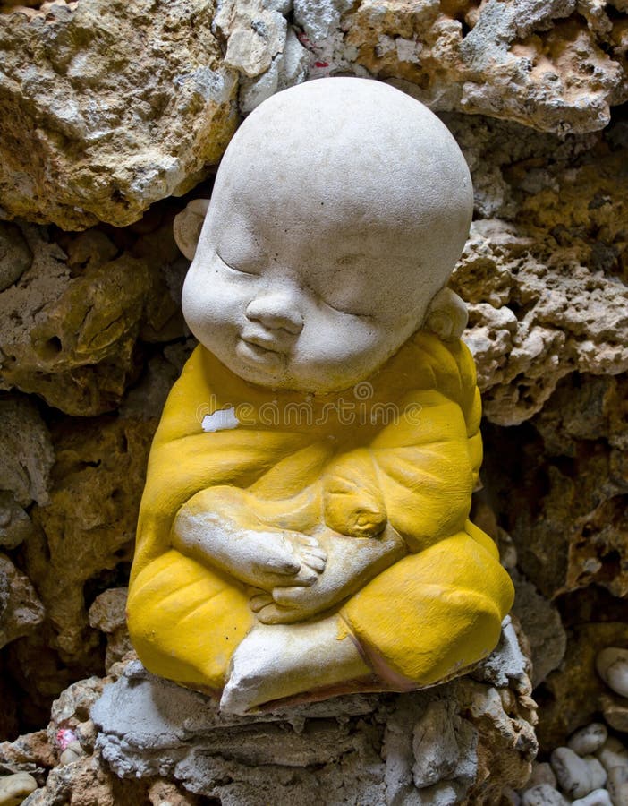 Child Monk Dolls , the Art of Statue in the Temple Stock Image - Image ...