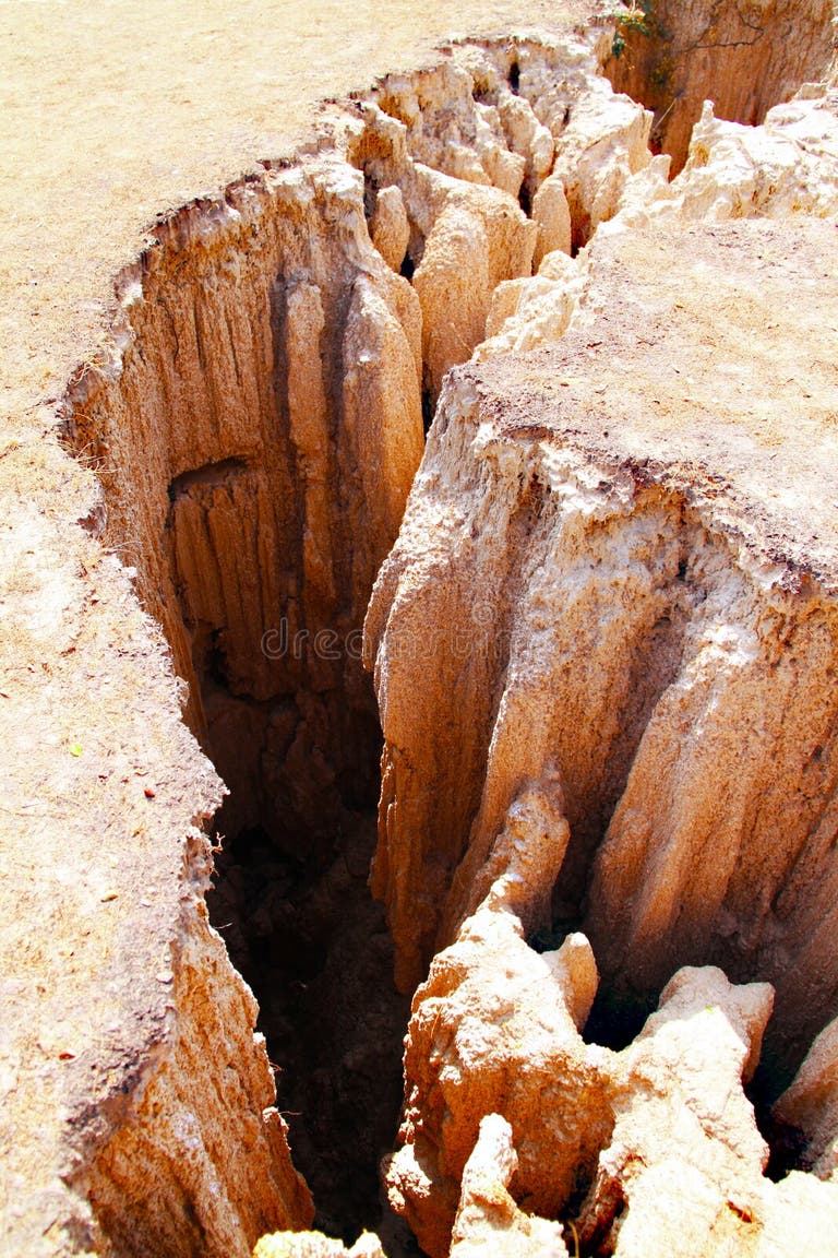 2,834 Earthquake Grey Stock Photos - Free & Royalty-Free Stock Photos ...