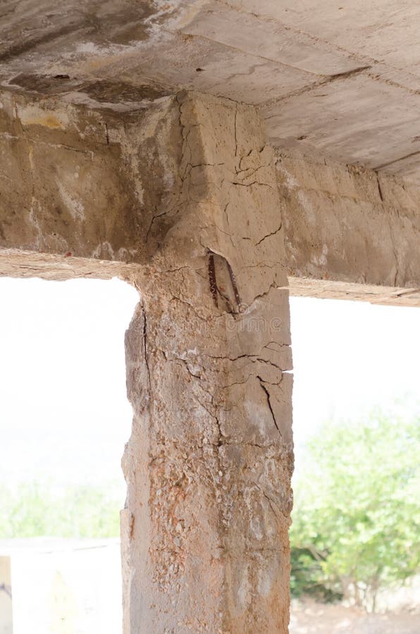 Earthquake Damage Failure Column Stock Photos - Free & Royalty-Free ...