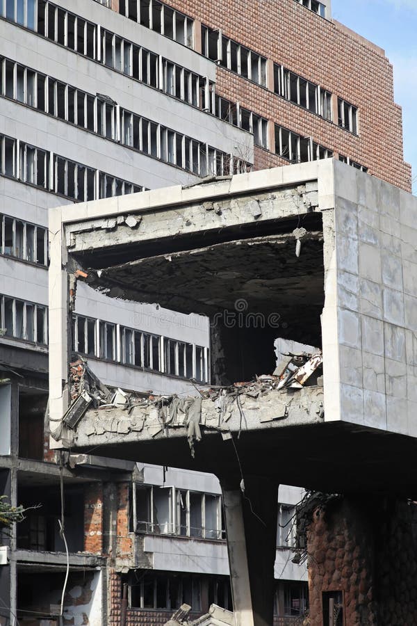 Earthquake stock image. Image of abandoned, estate, insurance - 38117177