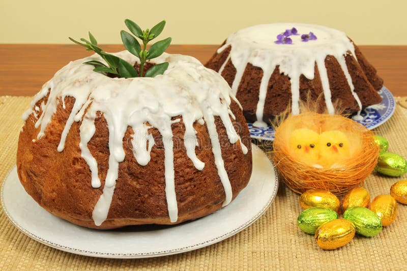 Easter Eggs with Crocus Flowers Stock Image - Image of blossom, holiday ...