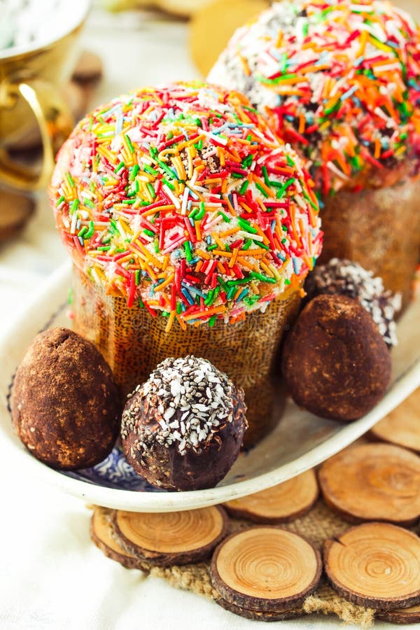 Easter Cake - Russian and Ukrainian Traditional Kulich, Paska Ea Stock ...