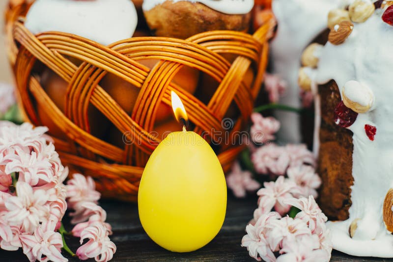 Easter candle in egg form stock image. Image of april - 180116295