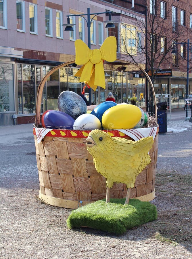 Easter chicken editorial photography. Image of cute, happy - 90680627