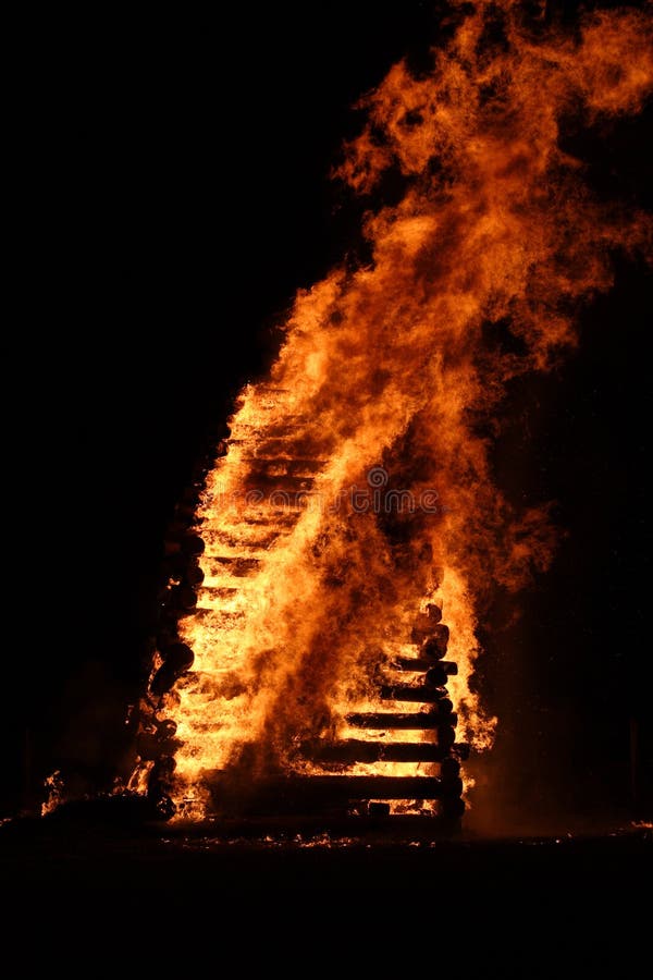 333 Huge Fire Sparks Stock Photos - Free & Royalty-Free Stock Photos ...