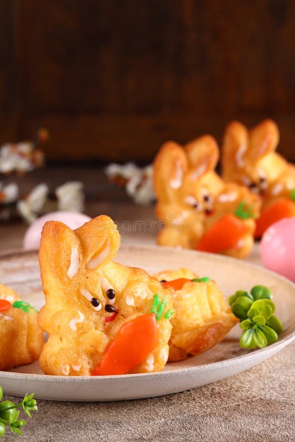 Easter gingerbread cookies stock image. Image of form - 245082435