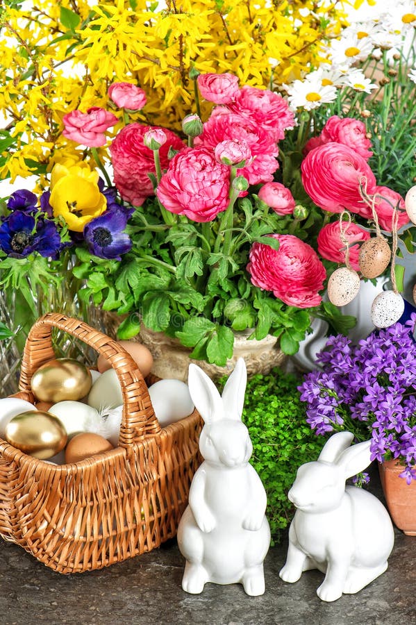 Home Decoration with Spring Flowers, Easter Eggs Stock Image - Image of ...